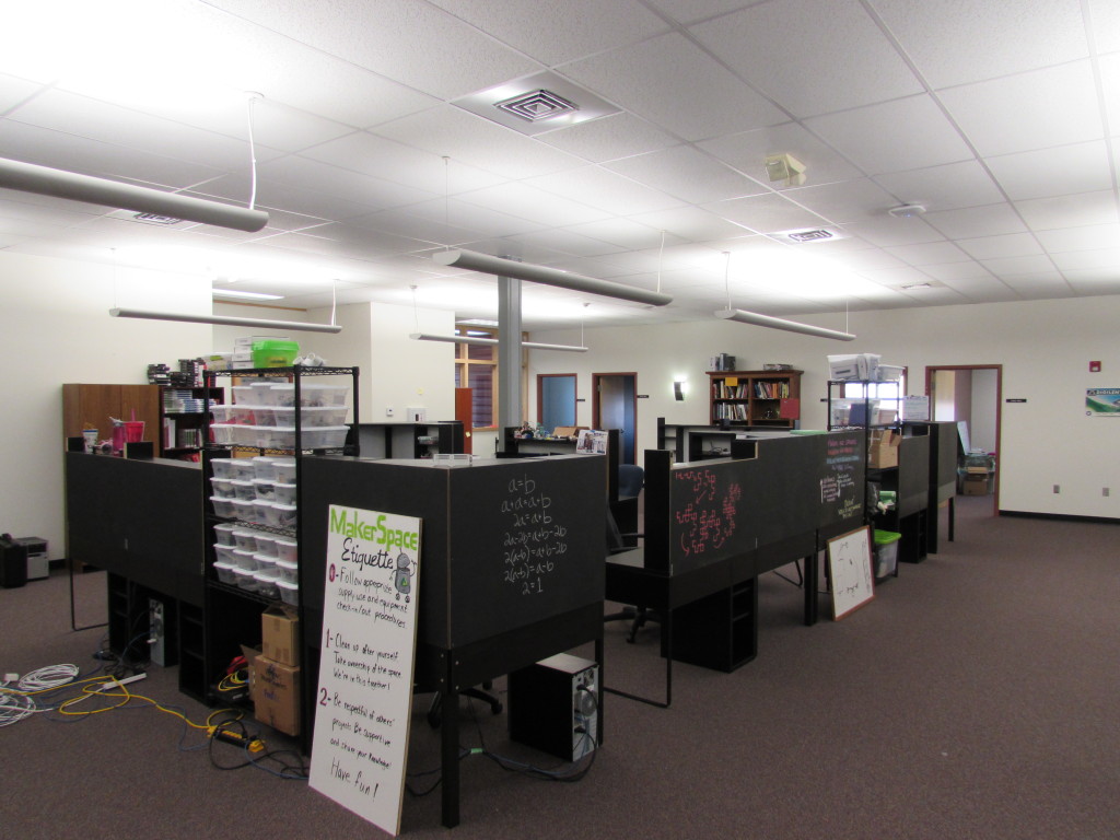 The backs of the desk are far more stylish with chalkboard paint ...