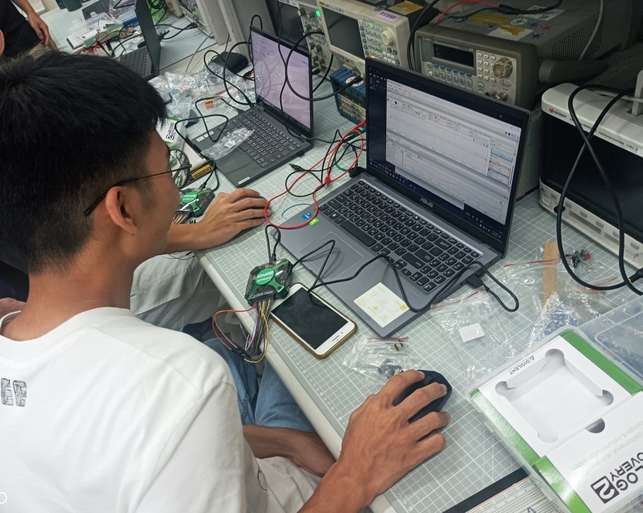 Reshaping Learning Landscapes: NYCU’s Analog Discovery Experience ...